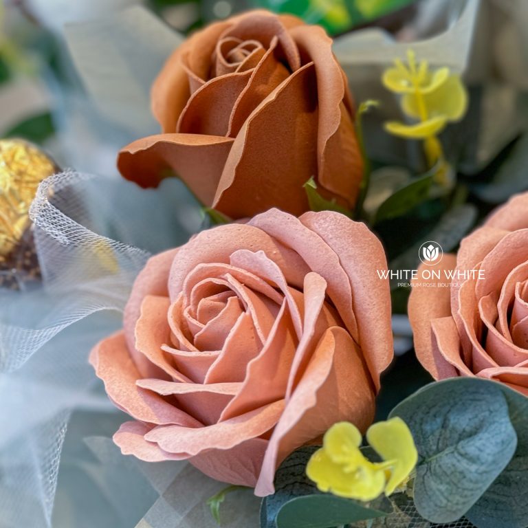 Soap Flowers Bouquet | Bunga Sabun - White On White