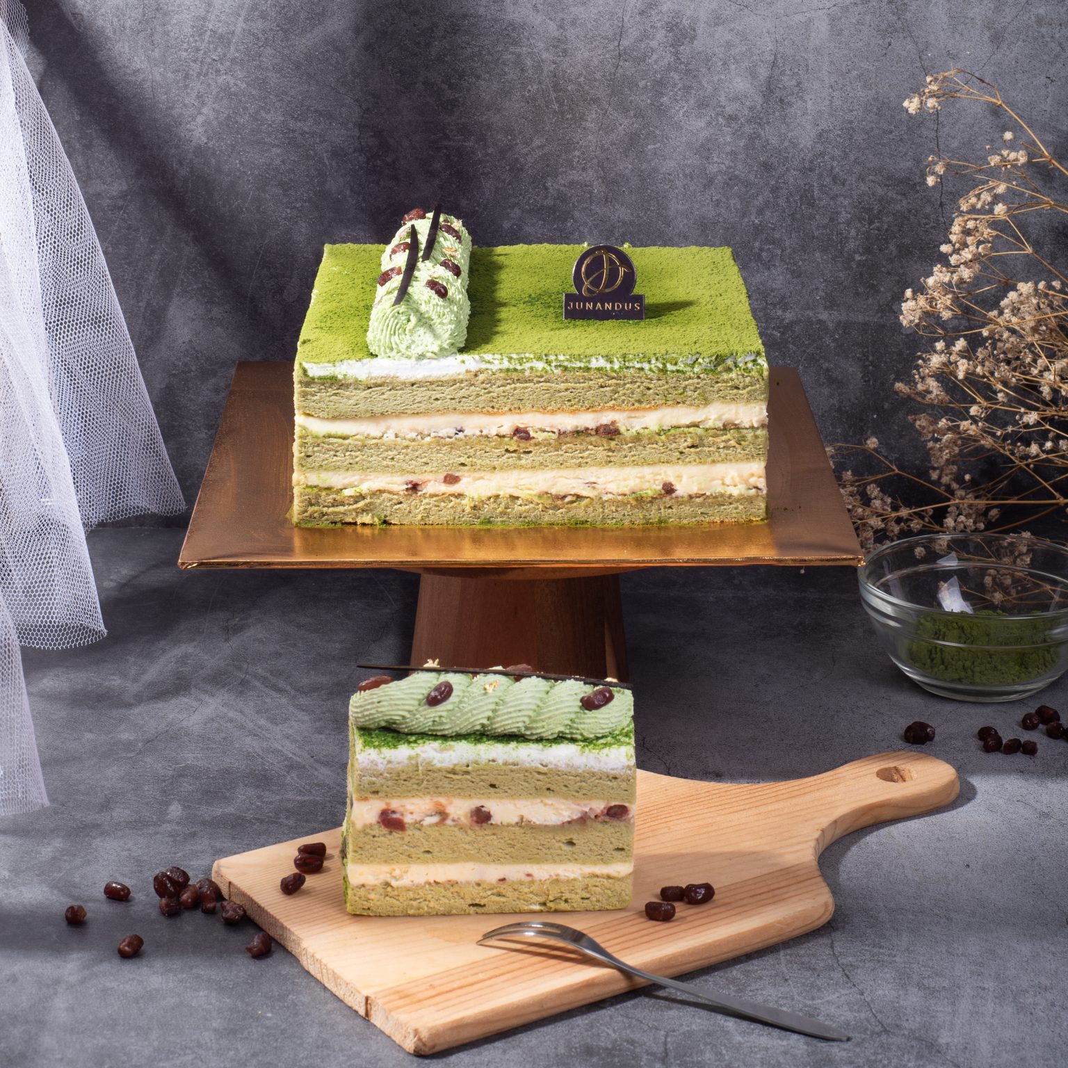 Best Birthday Cake in Klang Valley - White On White