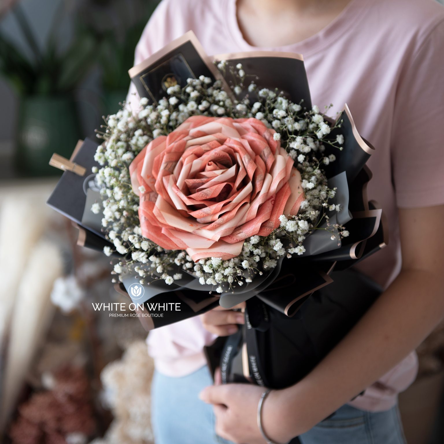 Money Bouquet | Bouquet Duit For Anniversary Gift - White on white Florist